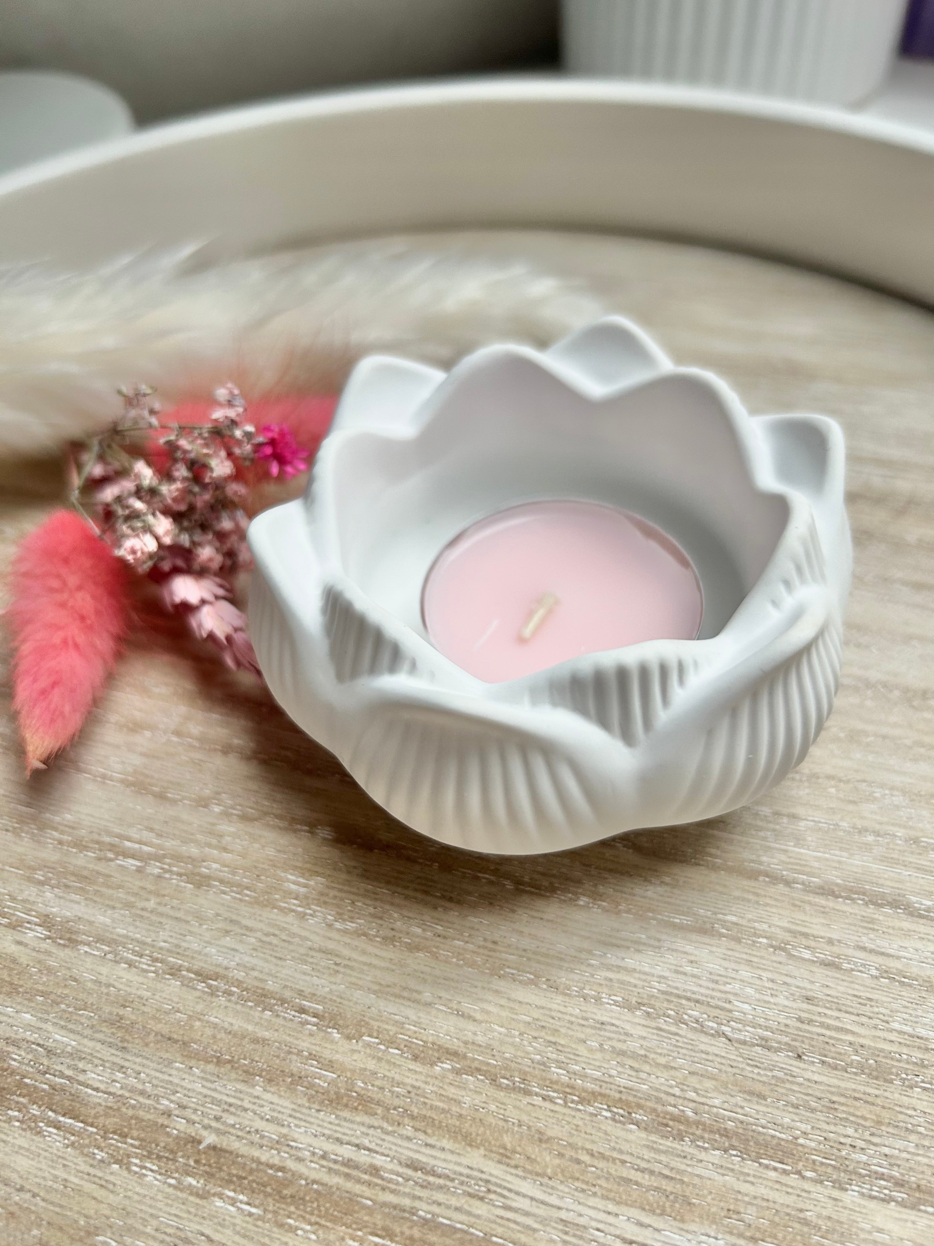 Beautiful Raysin Teelichthalter "Lotus" – Lala Aesthetics